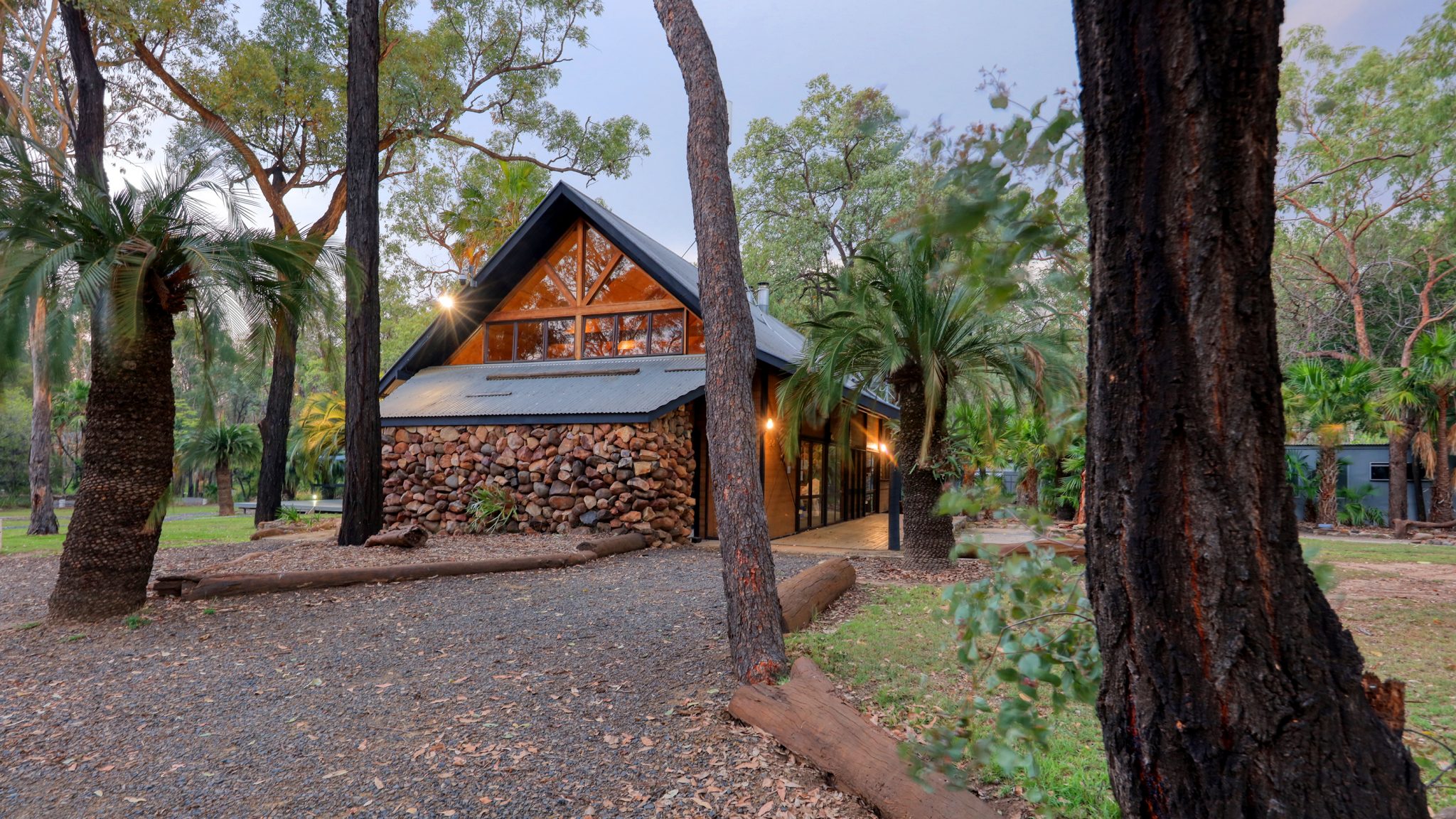 Outback Queensland 4 Places to stay around Carnarvon Gorge - Outback ...